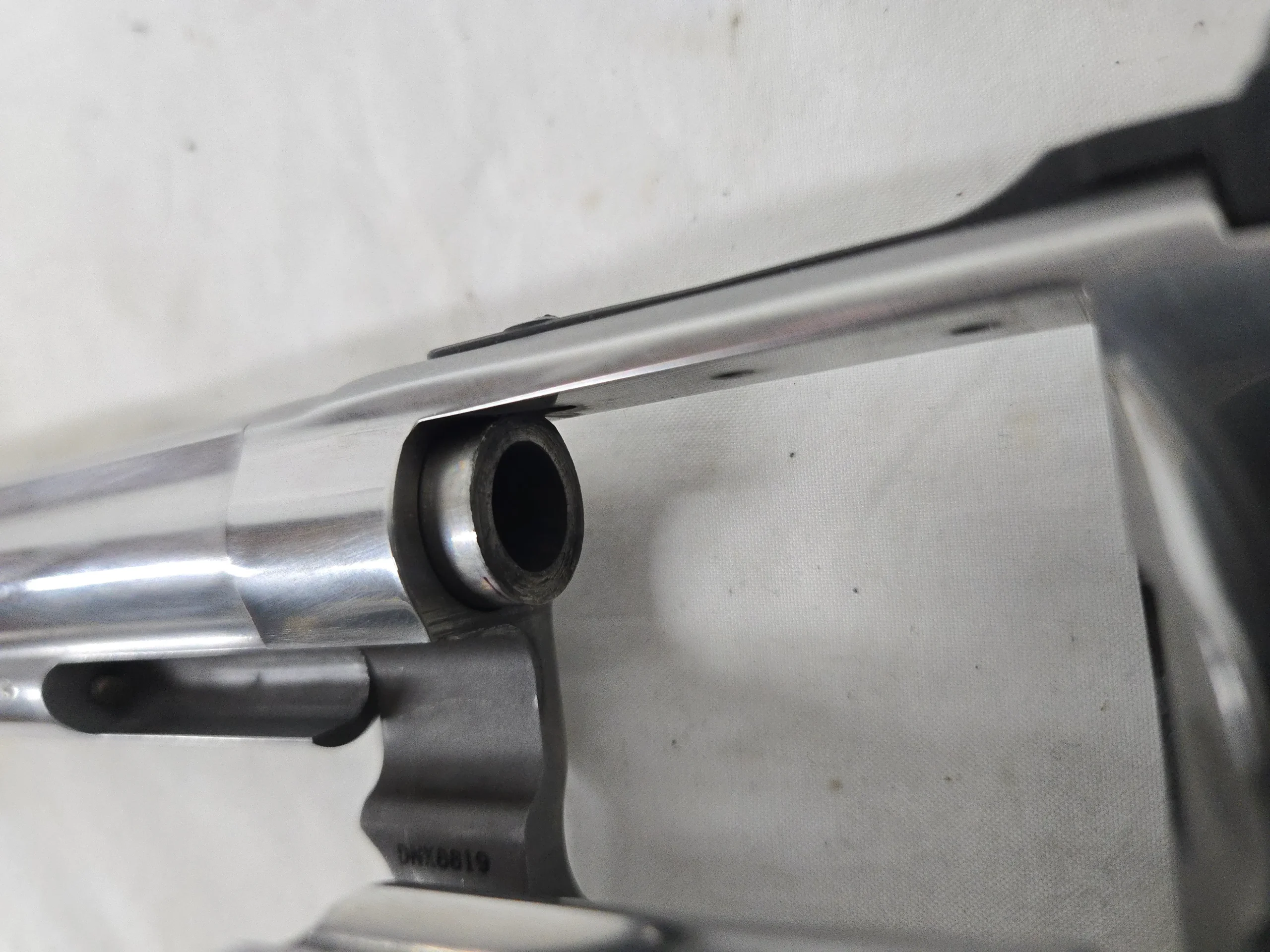 Smith & Wesson Model 610 10MM Revolver 6.5in Stainless Barrel w/Moon ...